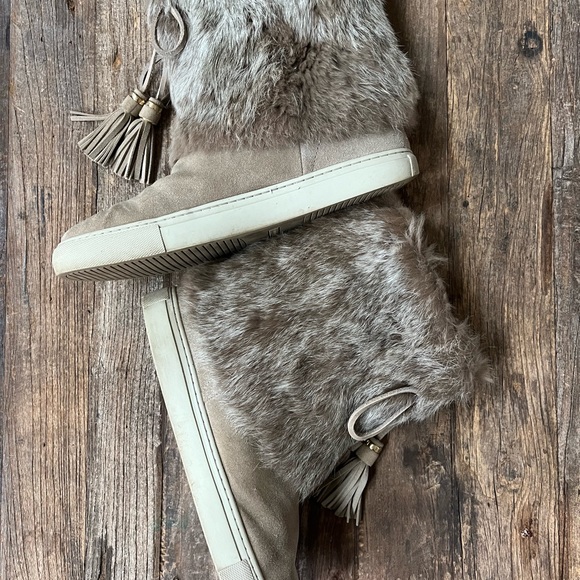 Tory Burch | Shoes | Tory Burch Angelica Genuine Rabbit Fur Cuff ...